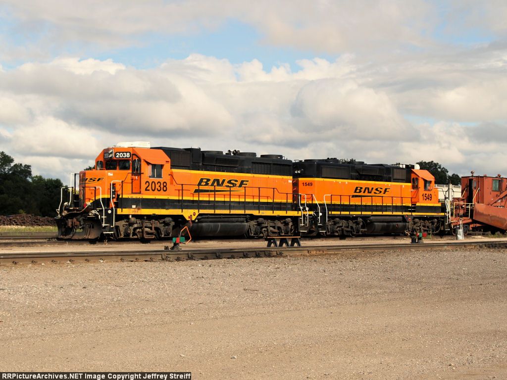 BNSF 2038